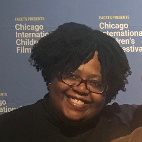 Dee Headshot | FACETS